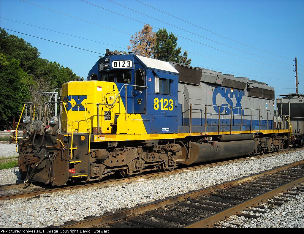 CSX SD40-2 8123